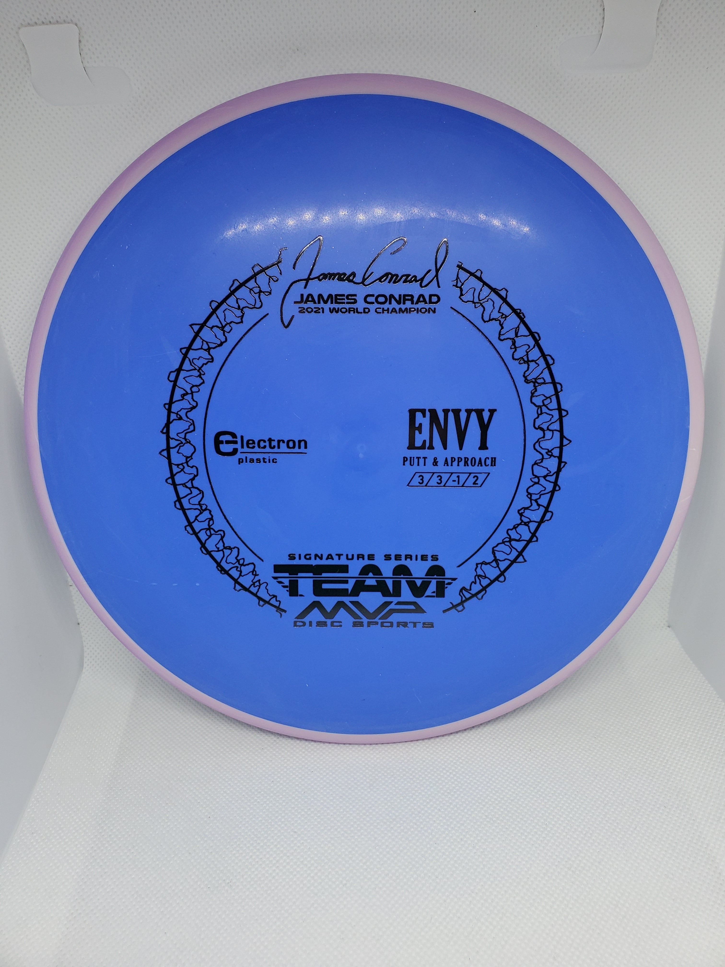 MVP James Conrad Signature Series Axiom Envy Electron – Let's Throw